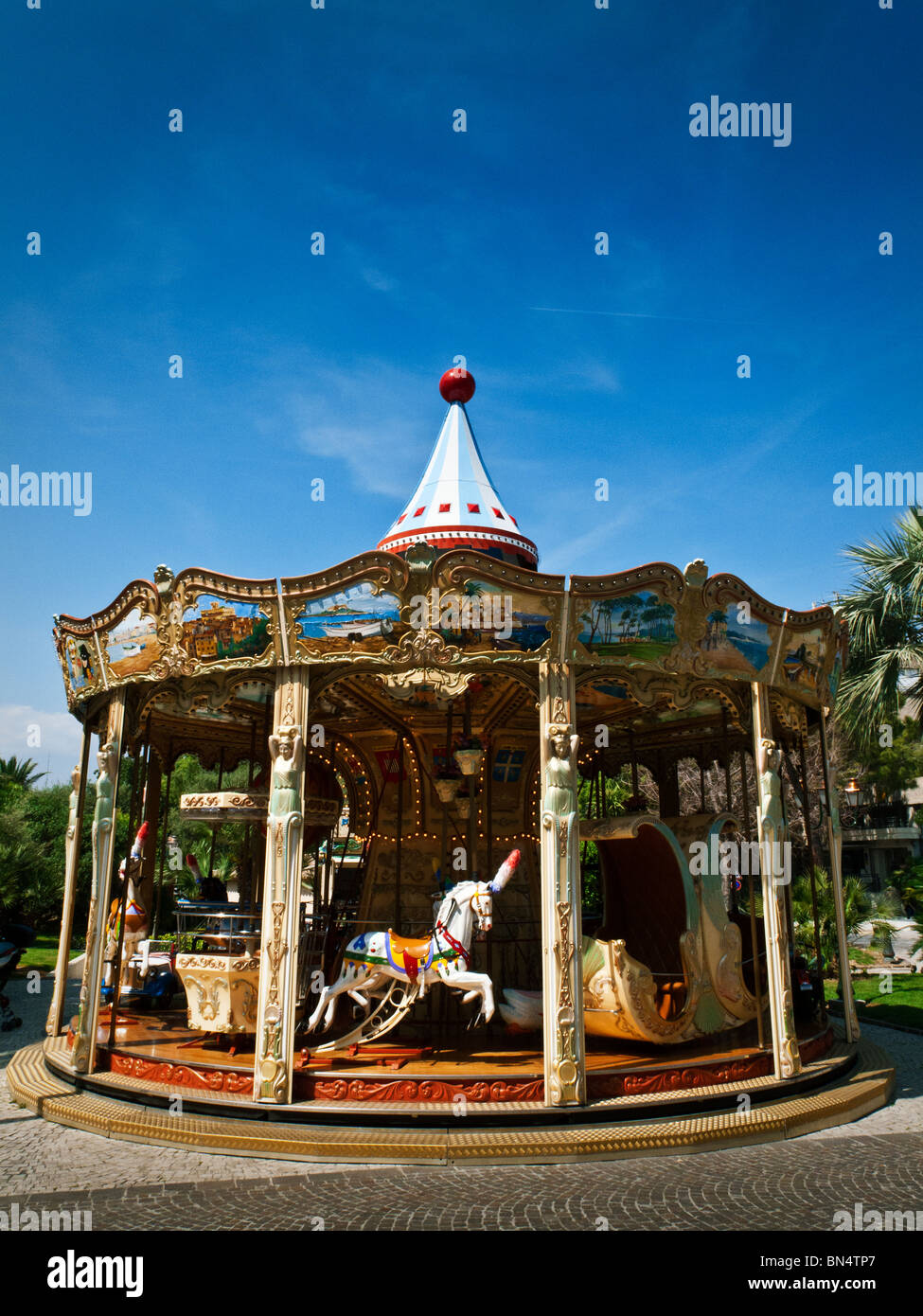 Carousel hi-res stock photography and images - Alamy
