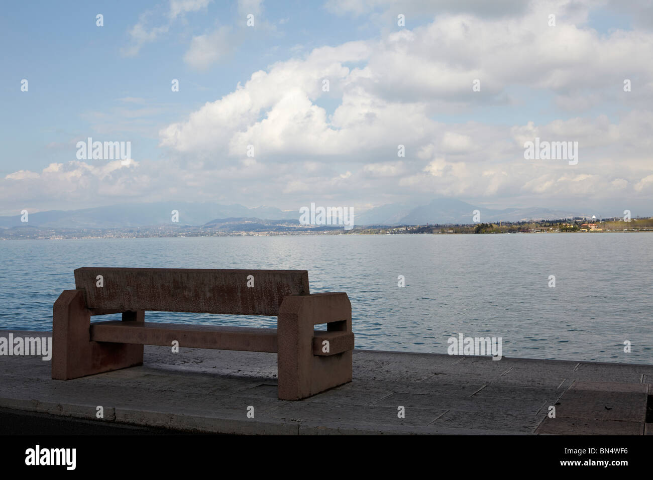 Bench overlooking Lake Garda, Italy Stock Photo - Alamy