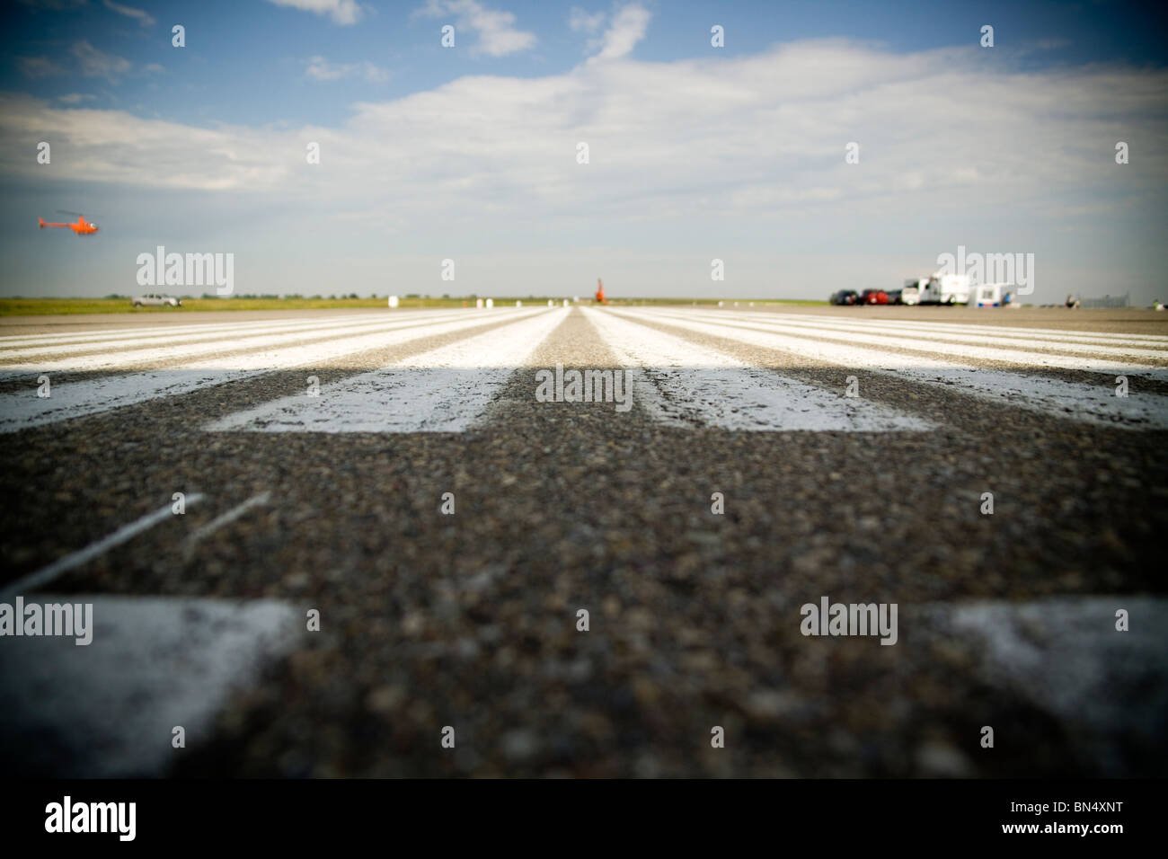 Runway approach path hi-res stock photography and images - Alamy