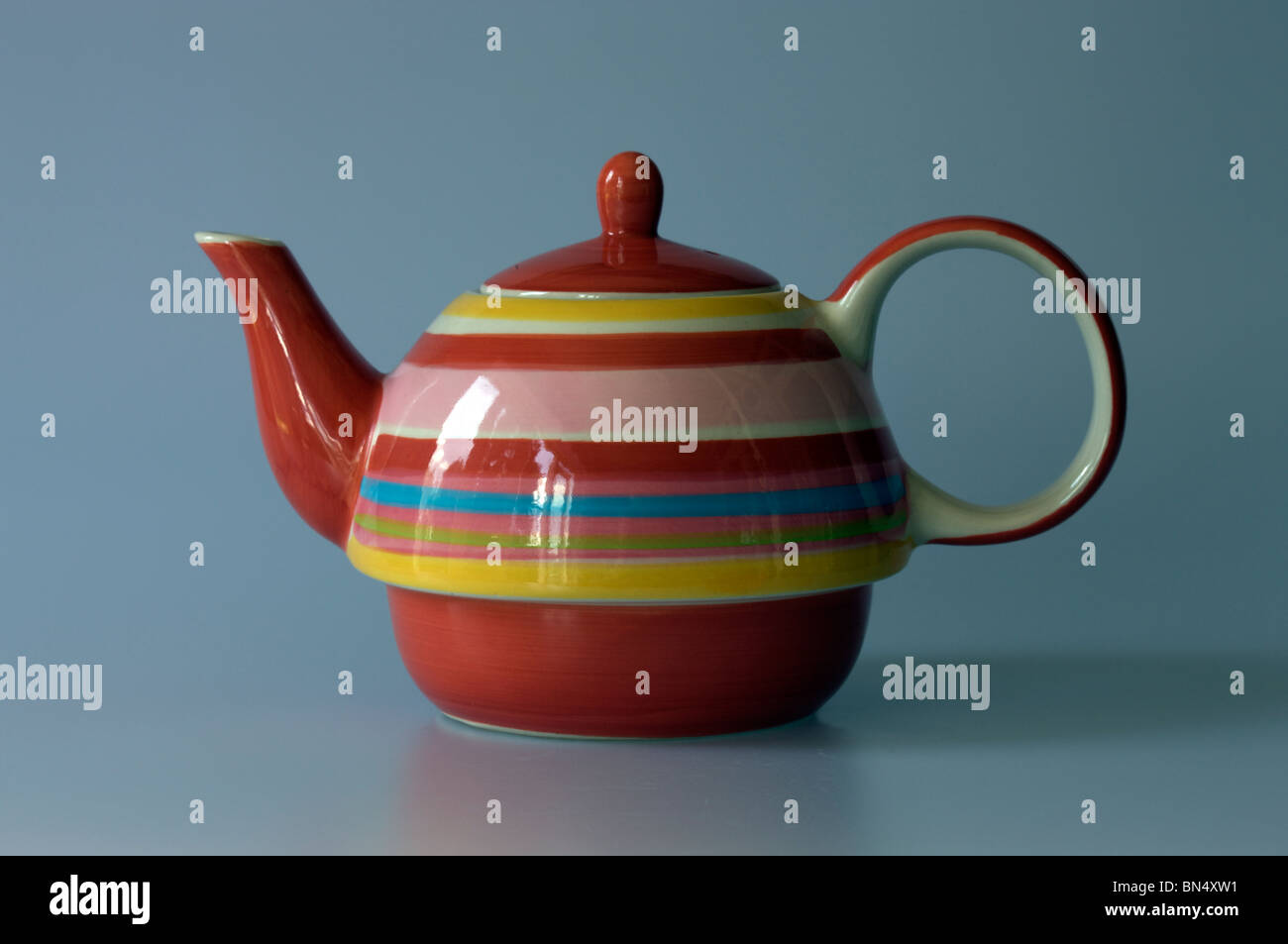 Teapot spout hi-res stock photography and images - Alamy