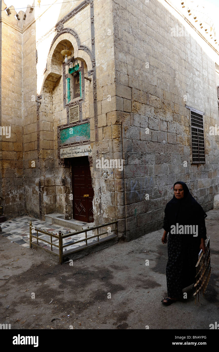 street scene , back streets of Al Ghuriyya(al ghariya), Islamic Cairo ...