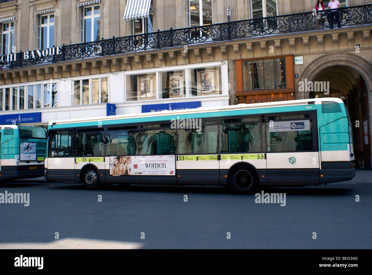 BUS STOP. OPPOSITE THE OPERA HOUSE. PARIS, FRANCE Stock Photo - Alamy