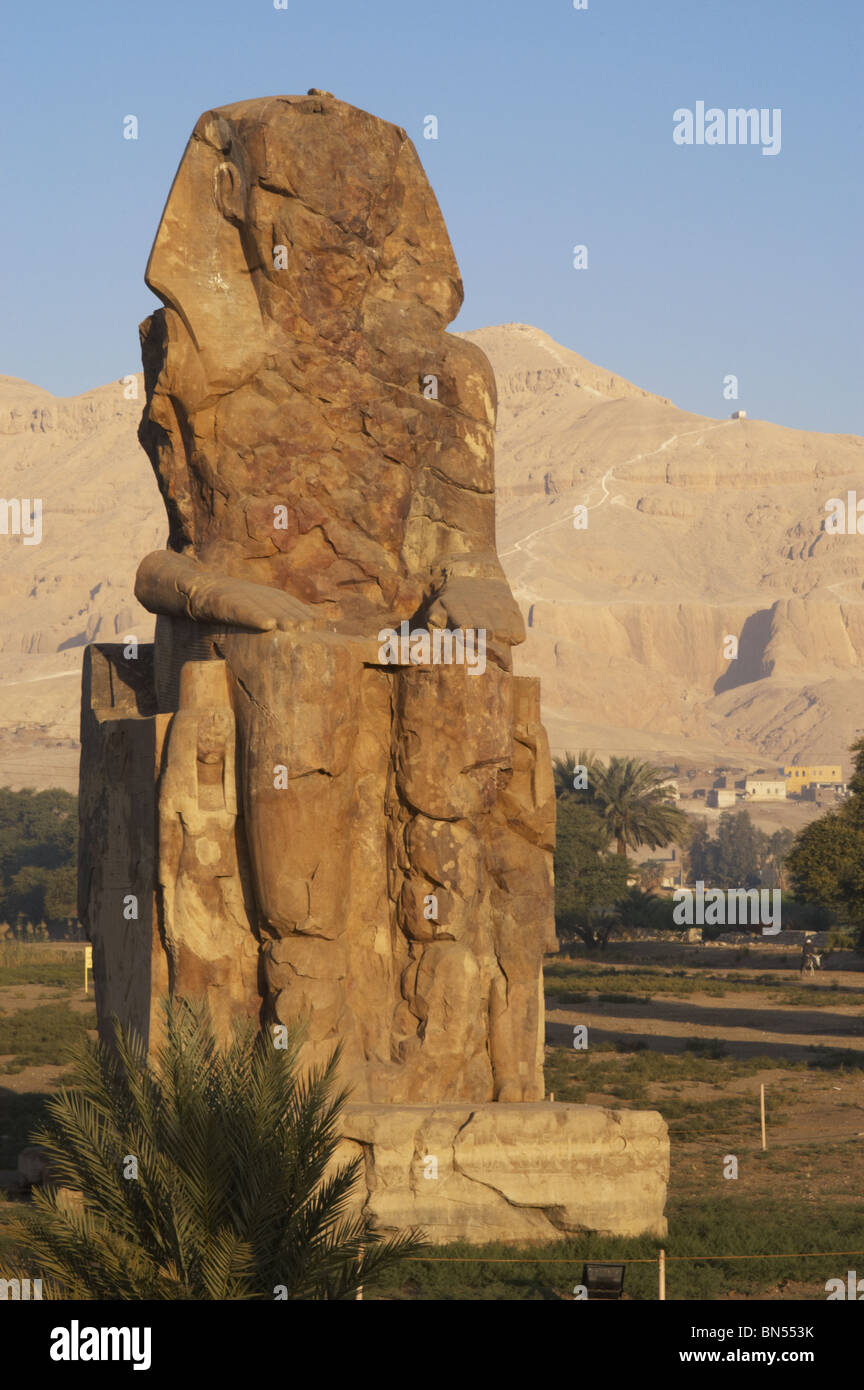 Colossi of Memnon. Western colossus. Egypt Stock Photo - Alamy