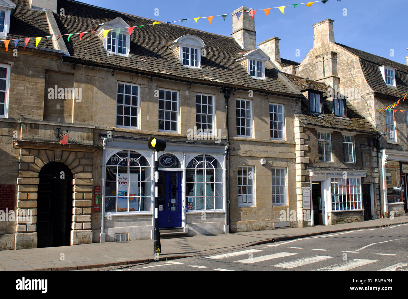 Oundle town hi-res stock photography and images - Alamy