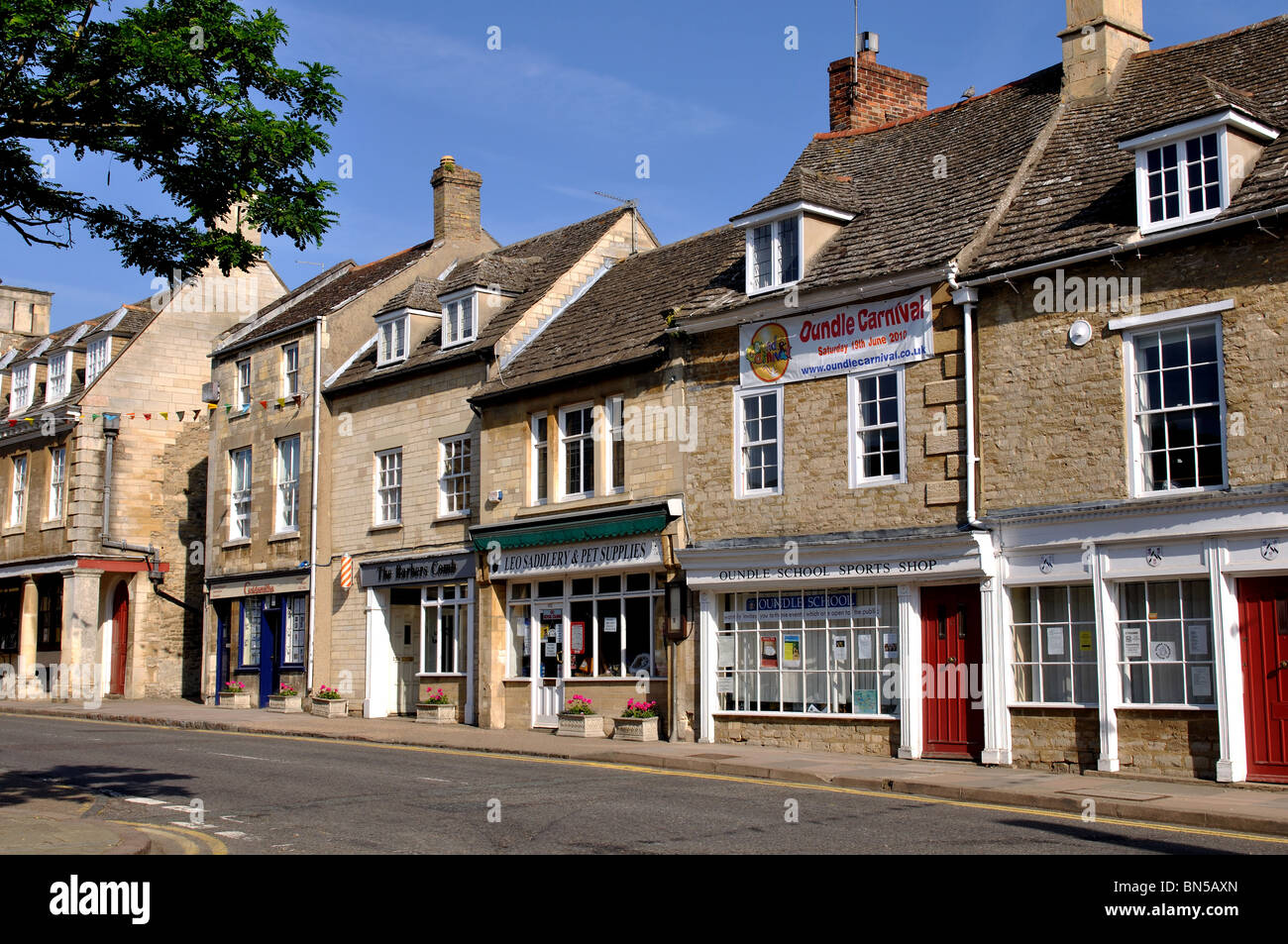 Market Place, Oundle, Northamptonshire, England, UK Stock Photo - Alamy