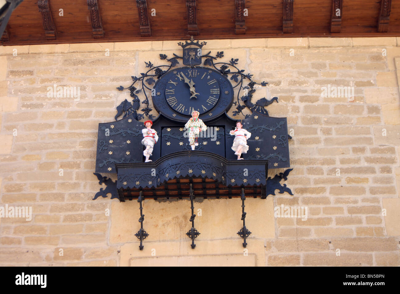 Dancing Clock, Town Hall, Plaza Major, Laguardia, Pais Vasco, Spain ...