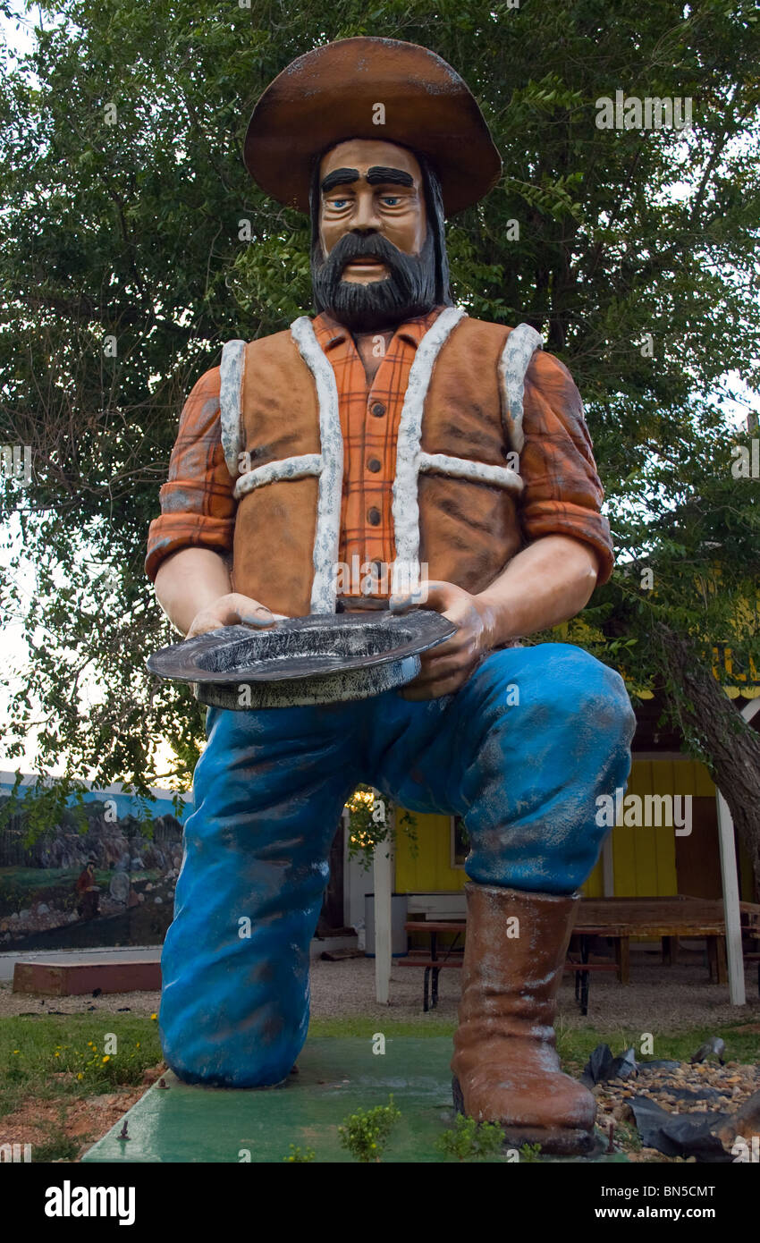 Rapid city dakota statue hi-res stock photography and images - Alamy