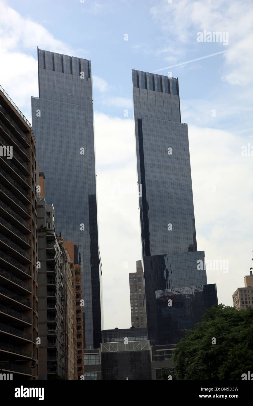 Two skyscrapers, NYC Stock Photo - Alamy