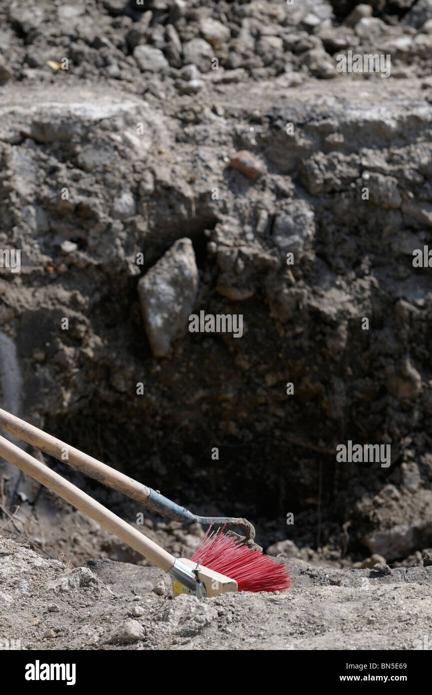 Archaeologist dig hi-res stock photography and images - Alamy