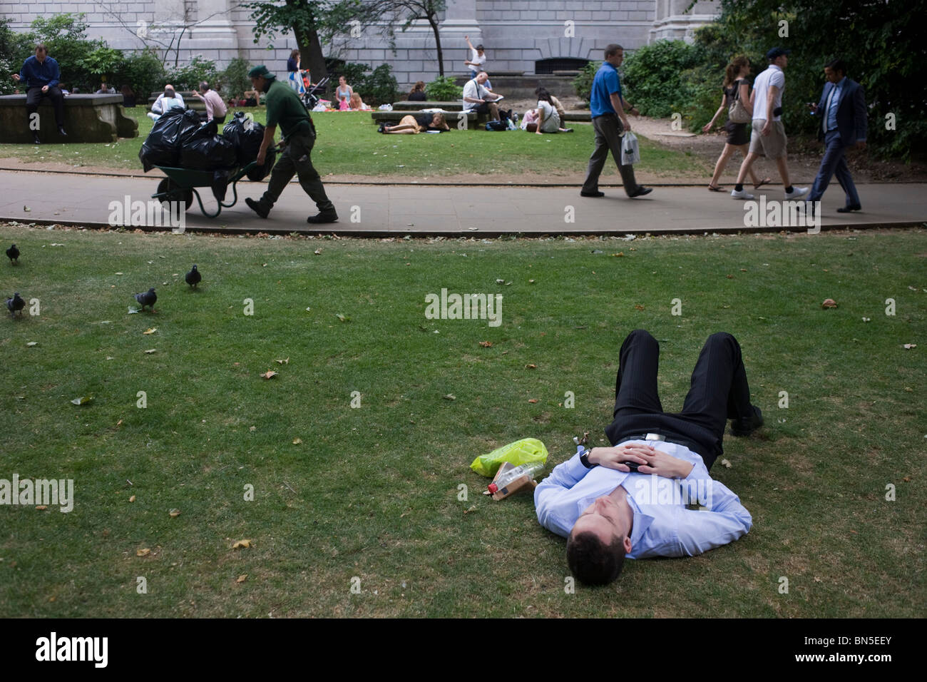 Lunchtime nap hi-res stock photography and images - Alamy