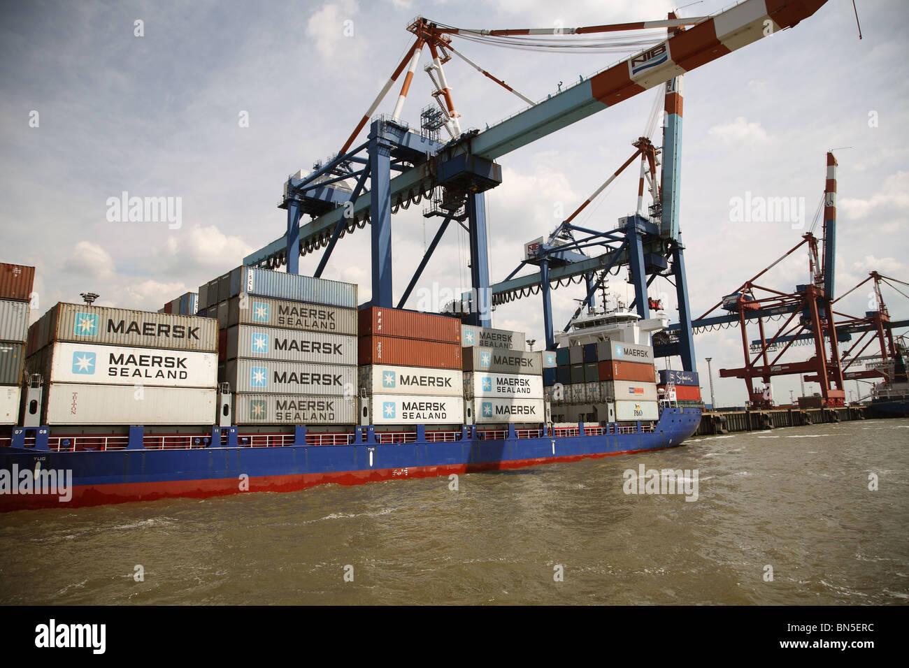 Wilhelm kaisen container terminal hi-res stock photography and images ...