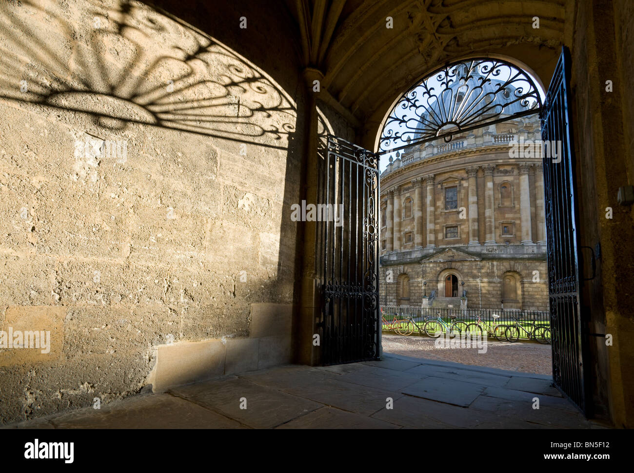 Old bodleian library hi-res stock photography and images - Alamy