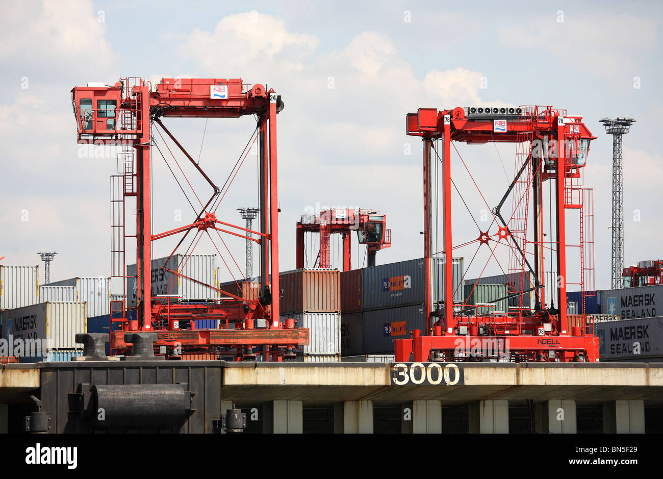 Wilhelm kaisen container terminal hi-res stock photography and images ...