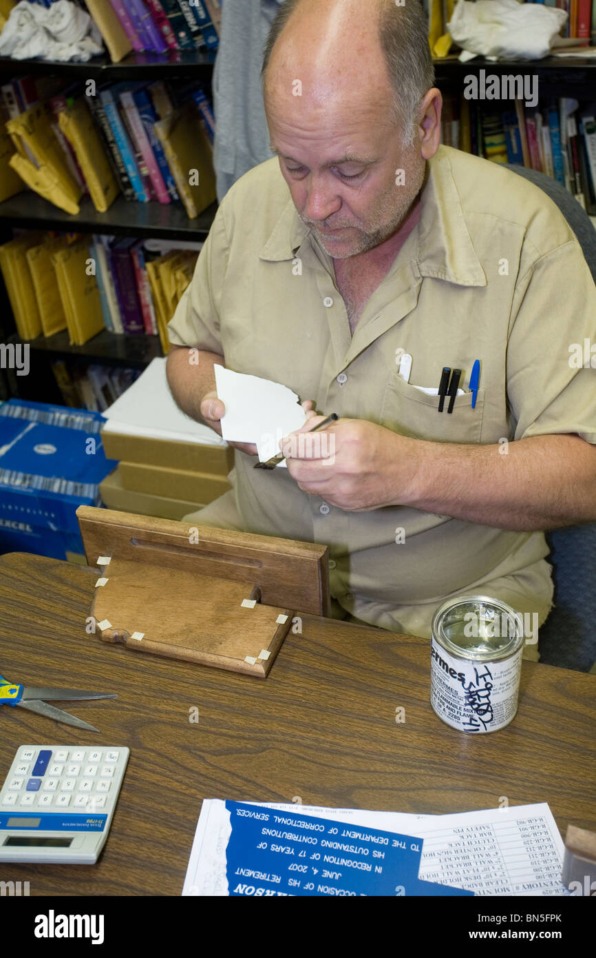 Prison inmate work hi-res stock photography and images - Alamy