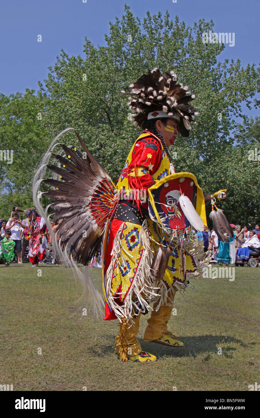 Indian costume hi-res stock photography and images - Alamy