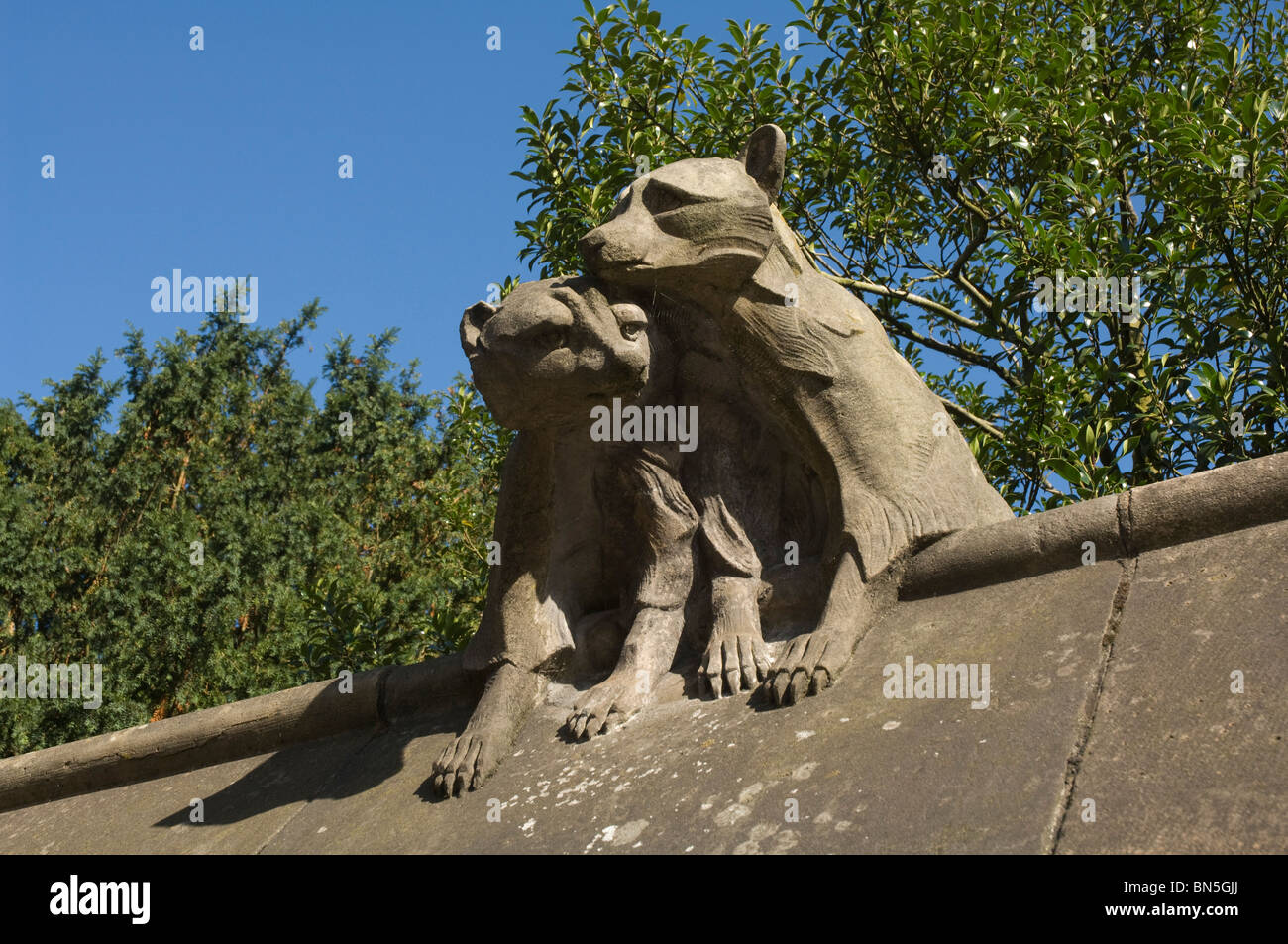 Animal Wall, Cardiff Castle, Cardiff, Wales, UK, Europe Stock Photo - Alamy