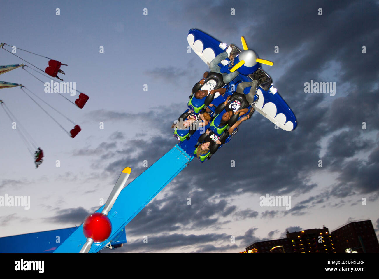 Upside down on the thrilling Air Race ride at night at the new Luna ...