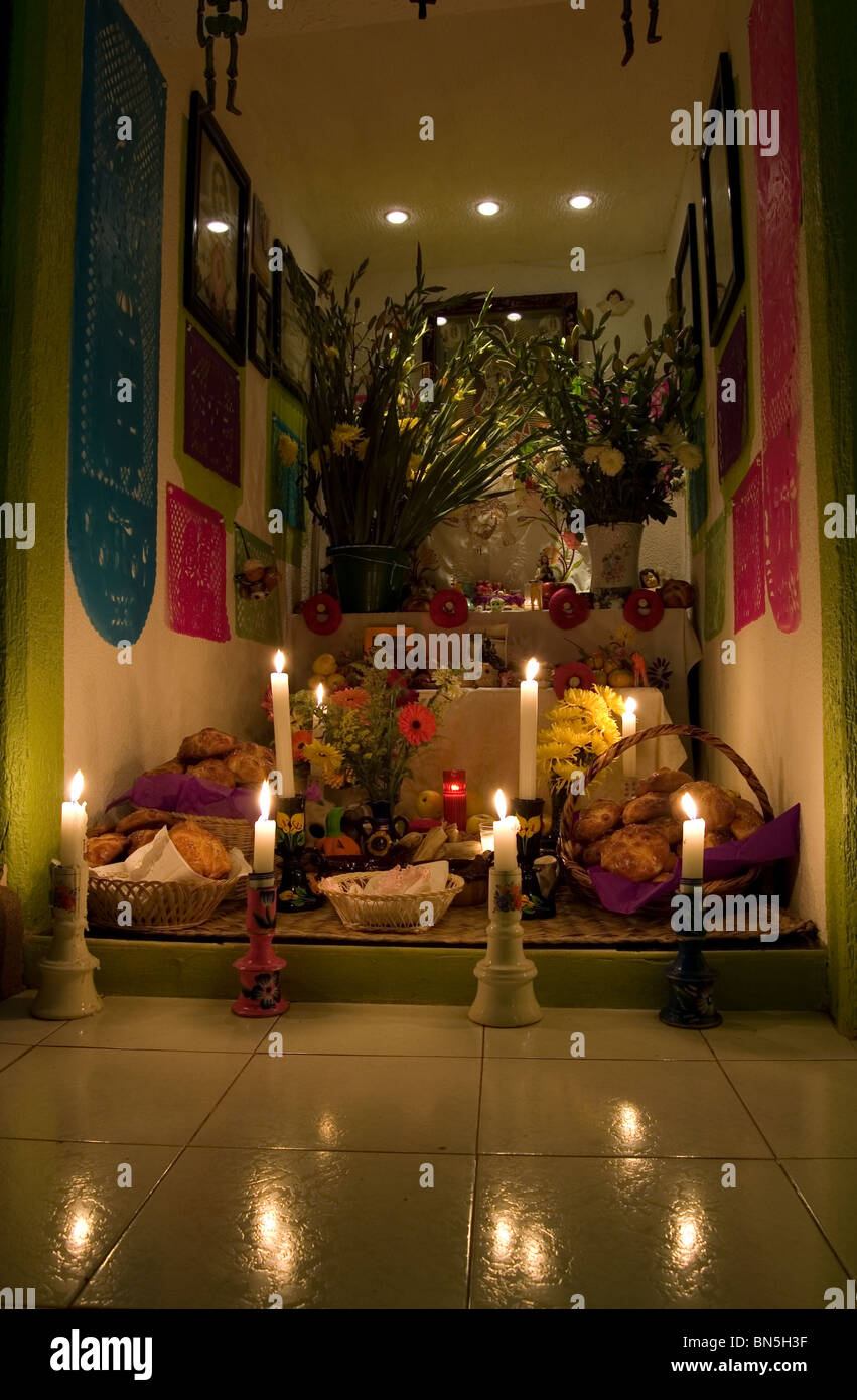 Day of the dead altar inside a house in Mixquic, Mexico Stock Photo - Alamy