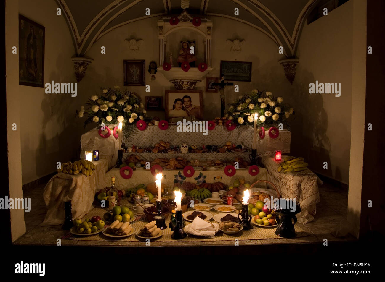 Day of the dead altar inside a house in Mixquic, Mexico Stock Photo - Alamy