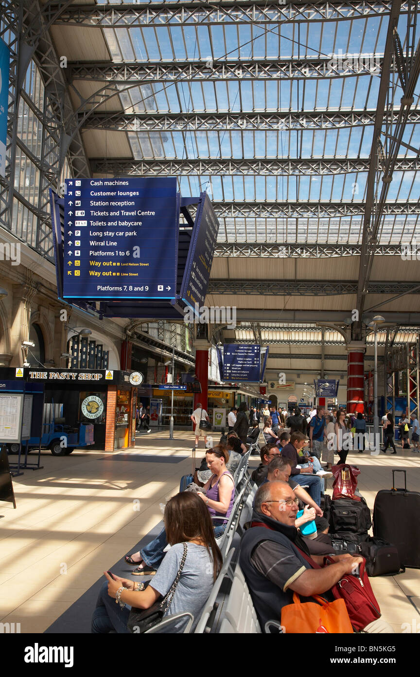 Internal inside main trainstation rail way england merseyside british ...