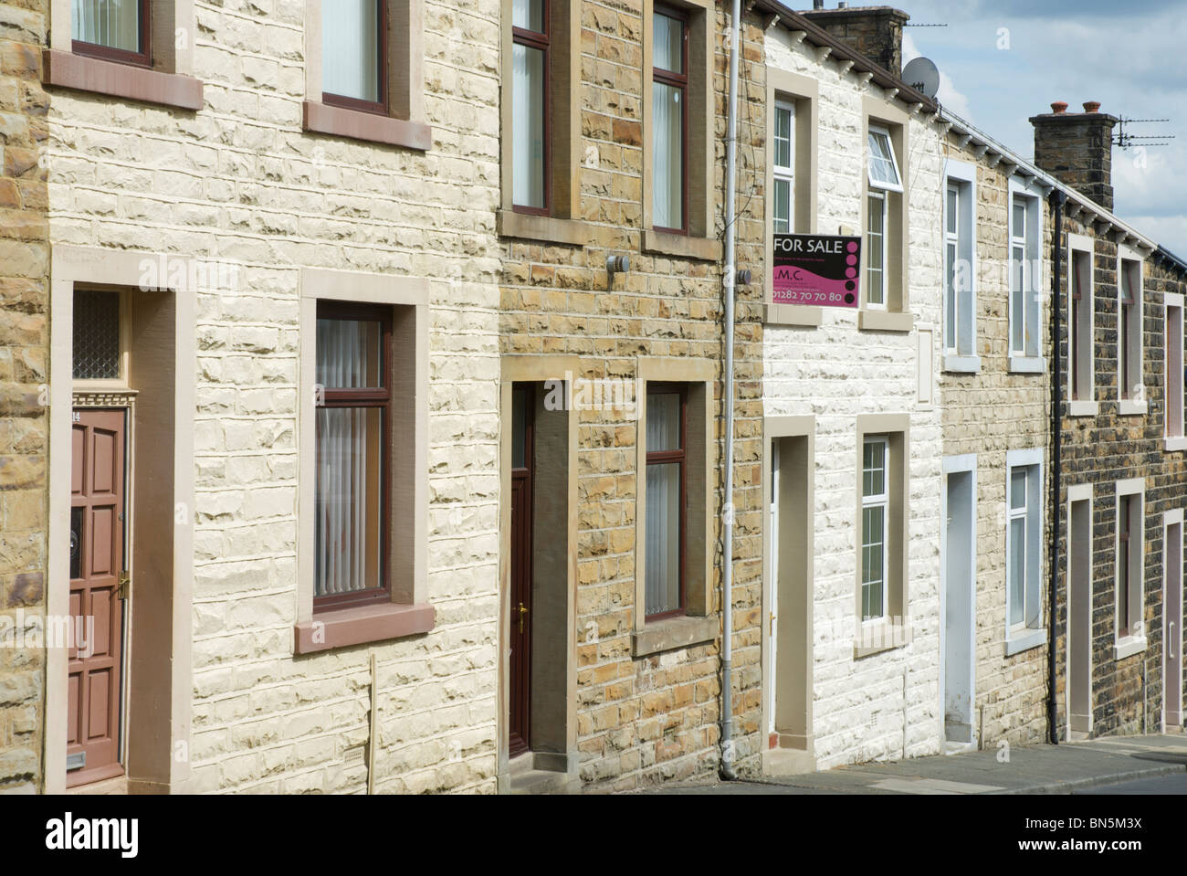 Row of terraced houses in Padiham, Lancashire, England UK Stock Photo ...