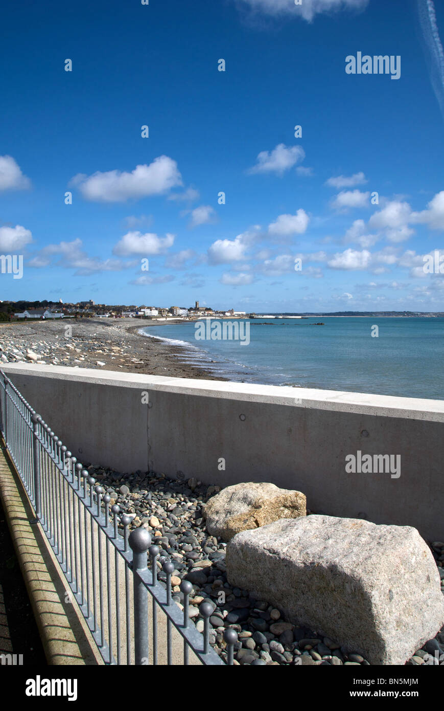 Newlyn beach hi-res stock photography and images - Alamy