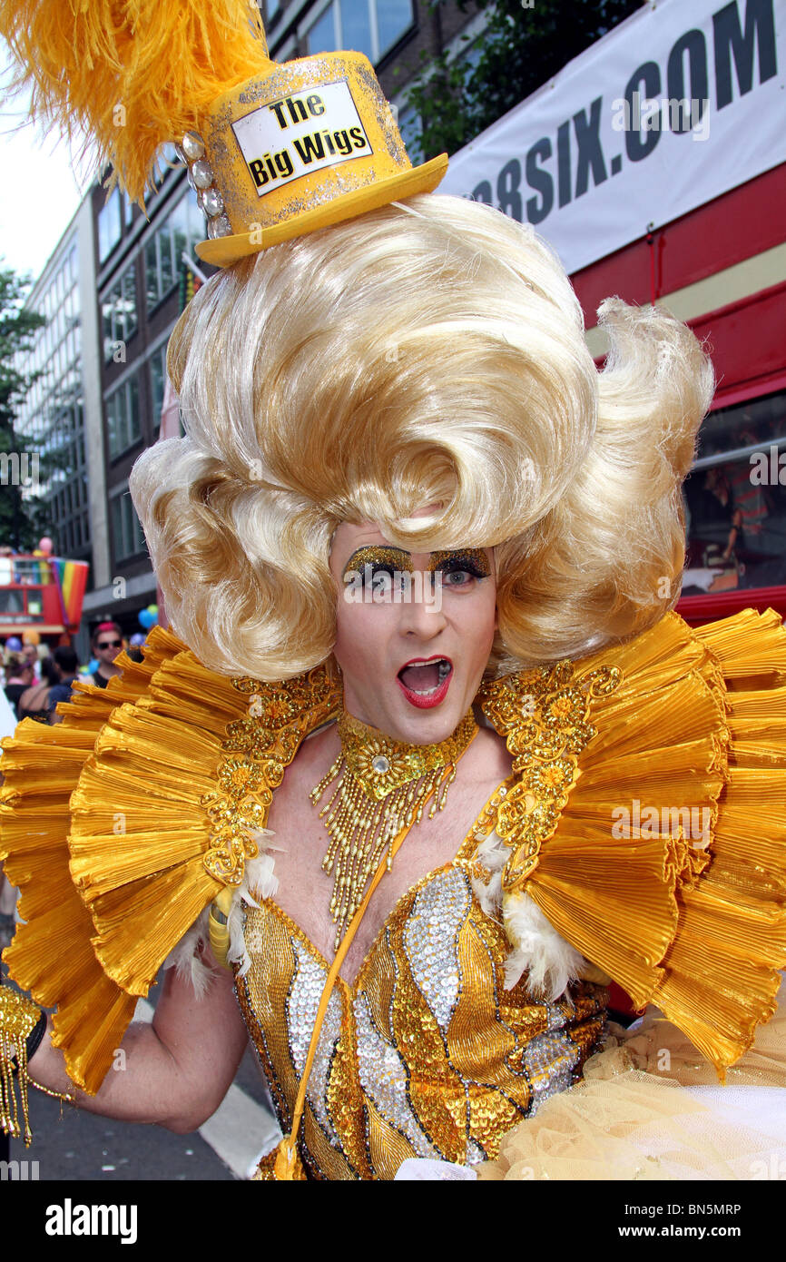 Transvestite gay pride parade hi-res stock photography and images - Alamy
