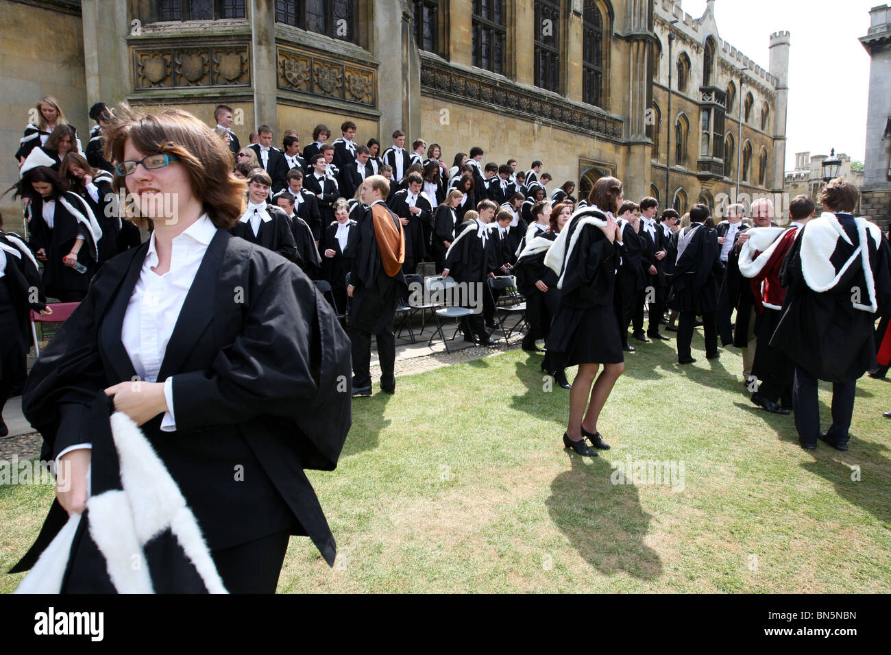 CAMBRIDGE UNIVERSITY STUDENTS ON GRADUATION DAY Stock Photo - Alamy