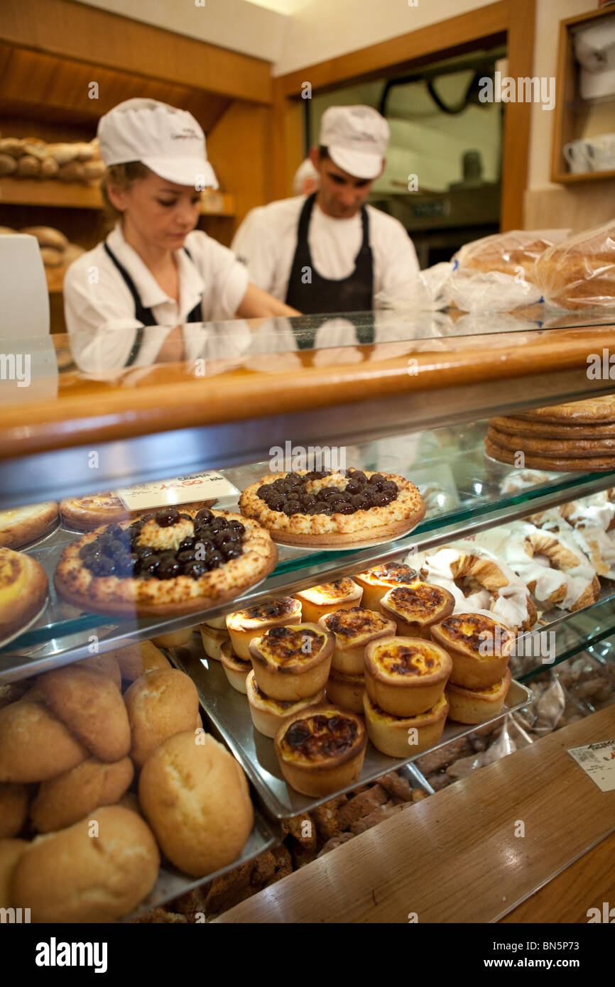 Forno Bakery, Campo de Fiori, Rome Italy Stock Photo - Alamy