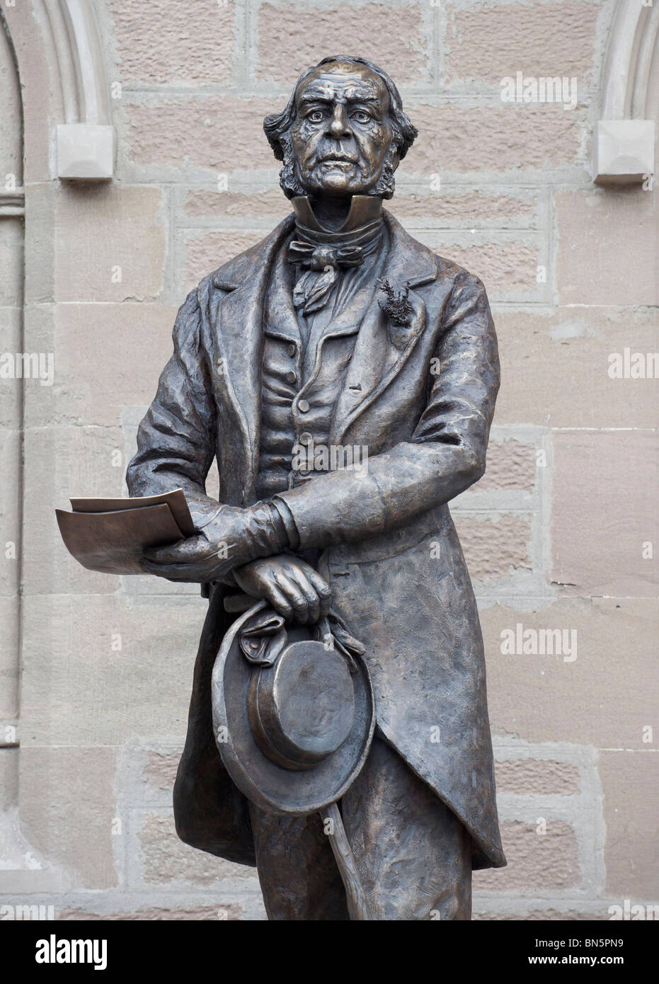 bronze statue of Victorian prime minister and ‘Grand Old Man’ of ...