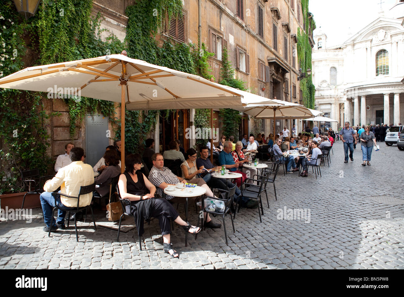 Cafe near Piazza Navona, Rome, Italy Stock Photo - Alamy