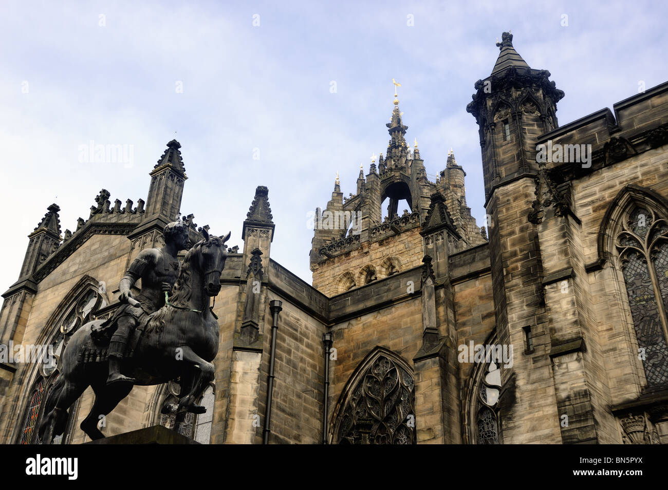 St giles catherdral hi-res stock photography and images - Alamy