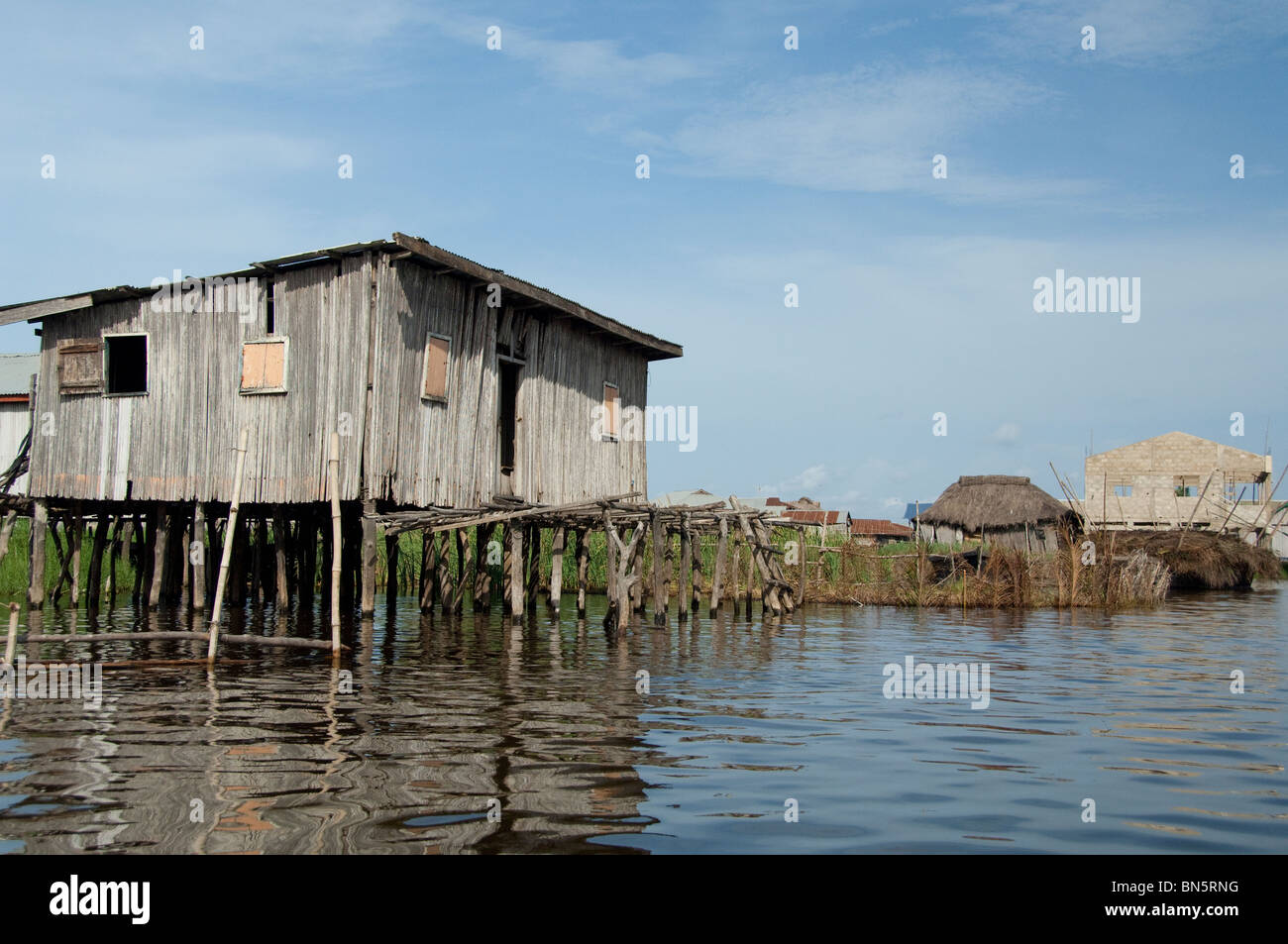 Benin africa house hi-res stock photography and images - Alamy