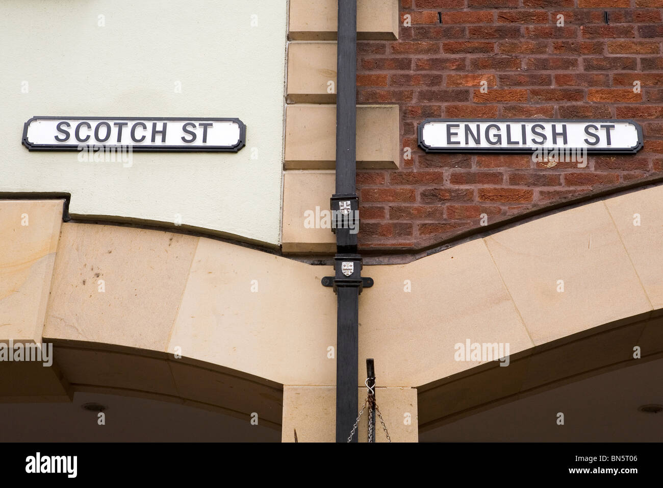 Scotch sign hi-res stock photography and images - Alamy