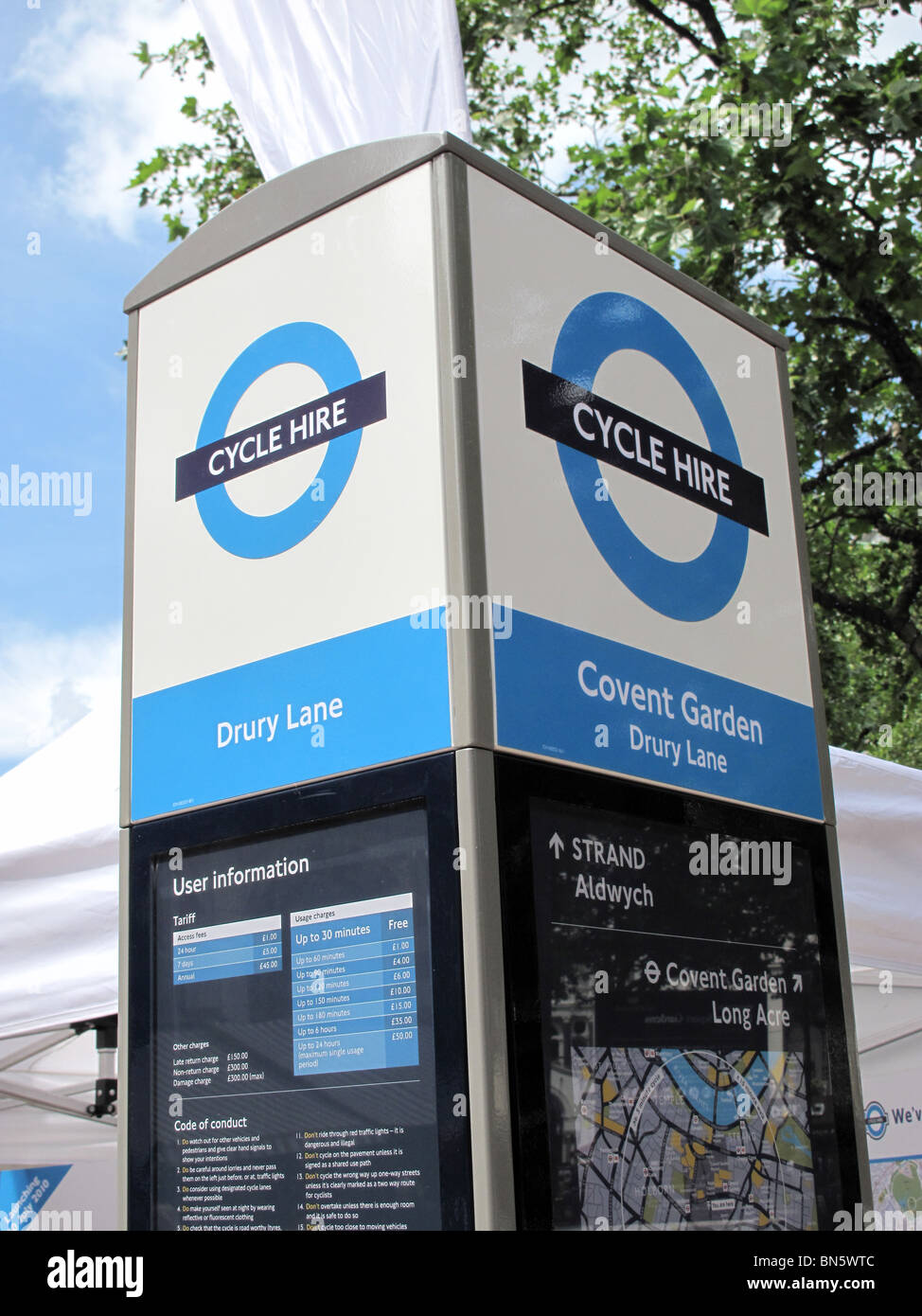 Cycle Hire Barclays Bank bicycle bike Stock Photo - Alamy