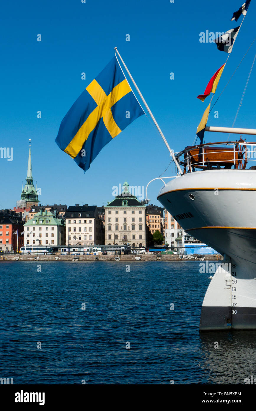 Swedish ship flag hi-res stock photography and images - Alamy
