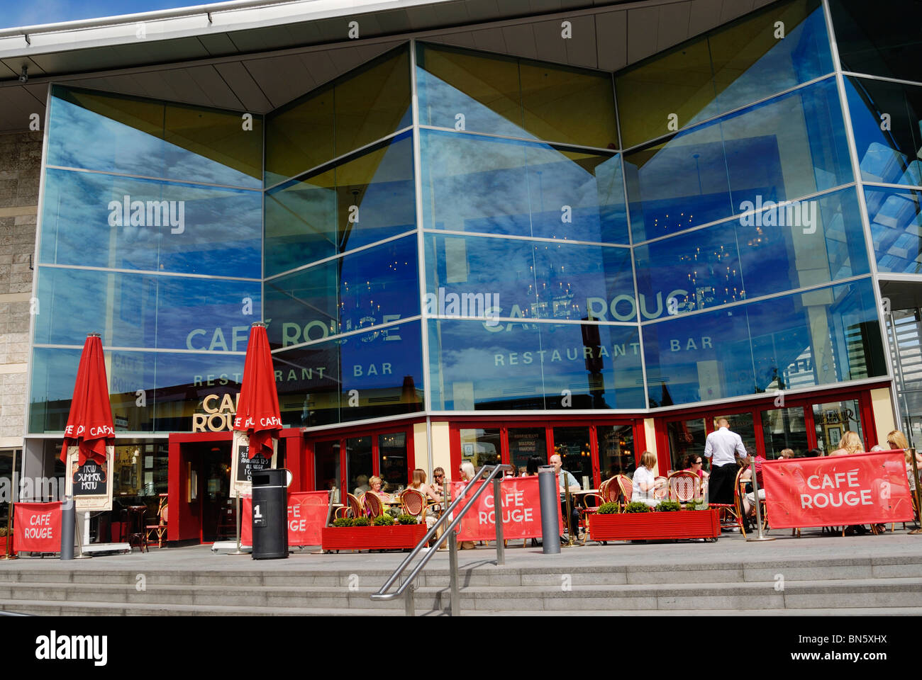 Cafes and Restaurants in Liverpool One shopping area . The largest ...