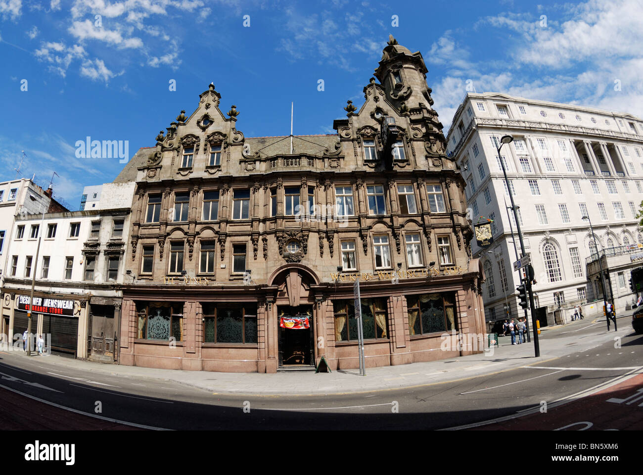 The Vines public house on Lime Street in Liverpool opened by Albert ...