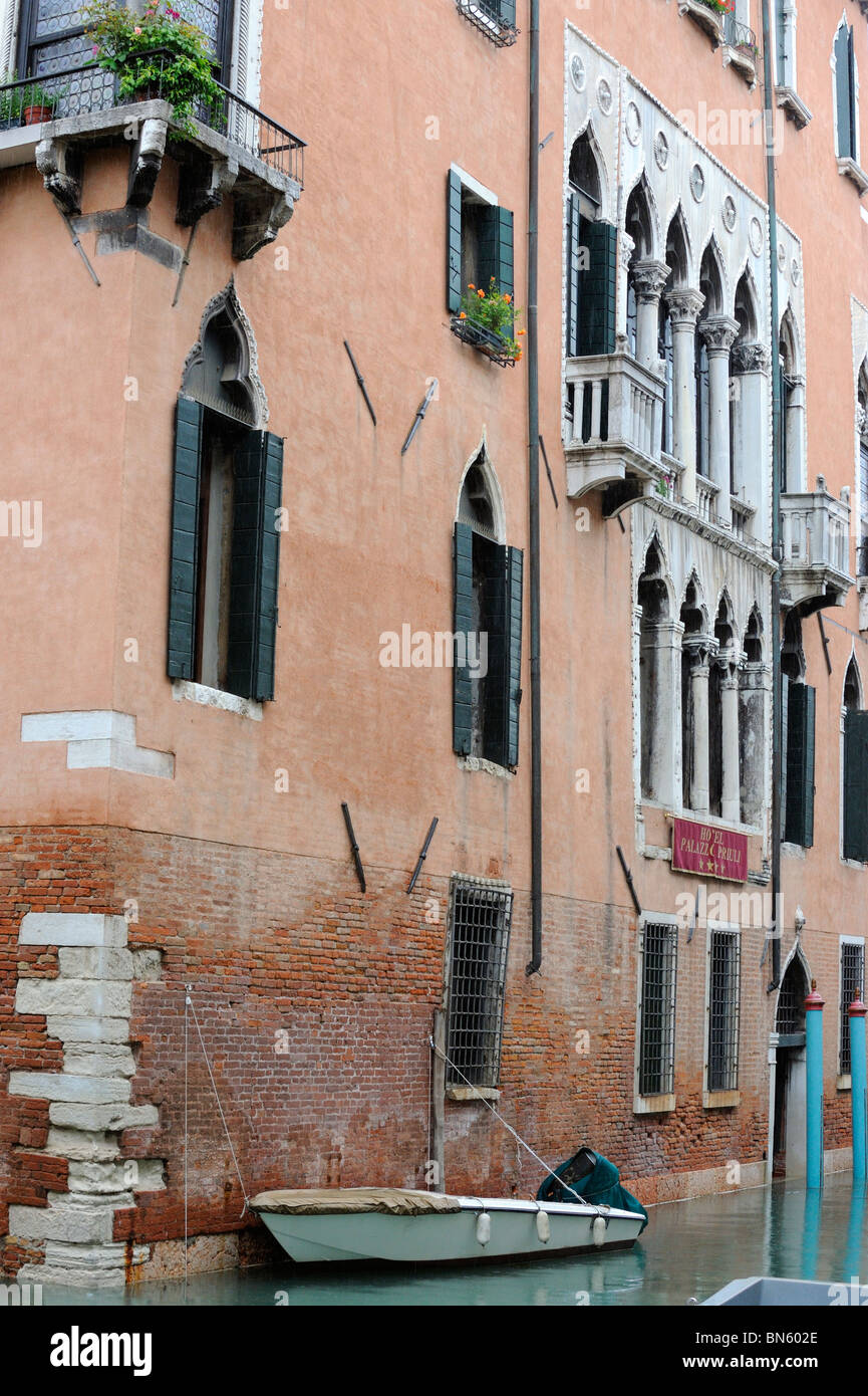 Palatial hi-res stock photography and images - Alamy