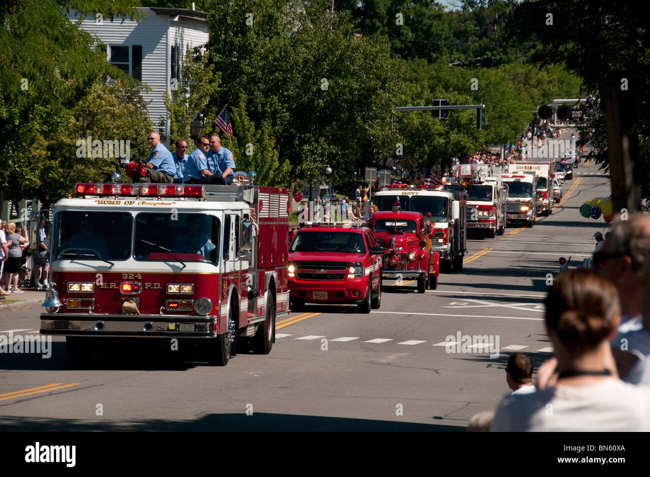 4th of july parade hi-res stock photography and images - Alamy