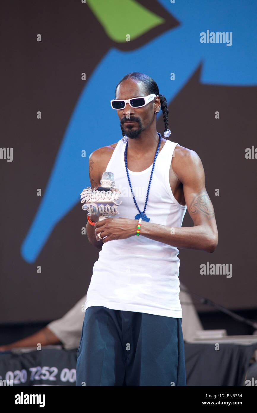 Glastonbury festival 2010 friday hi-res stock photography and images - Alamy