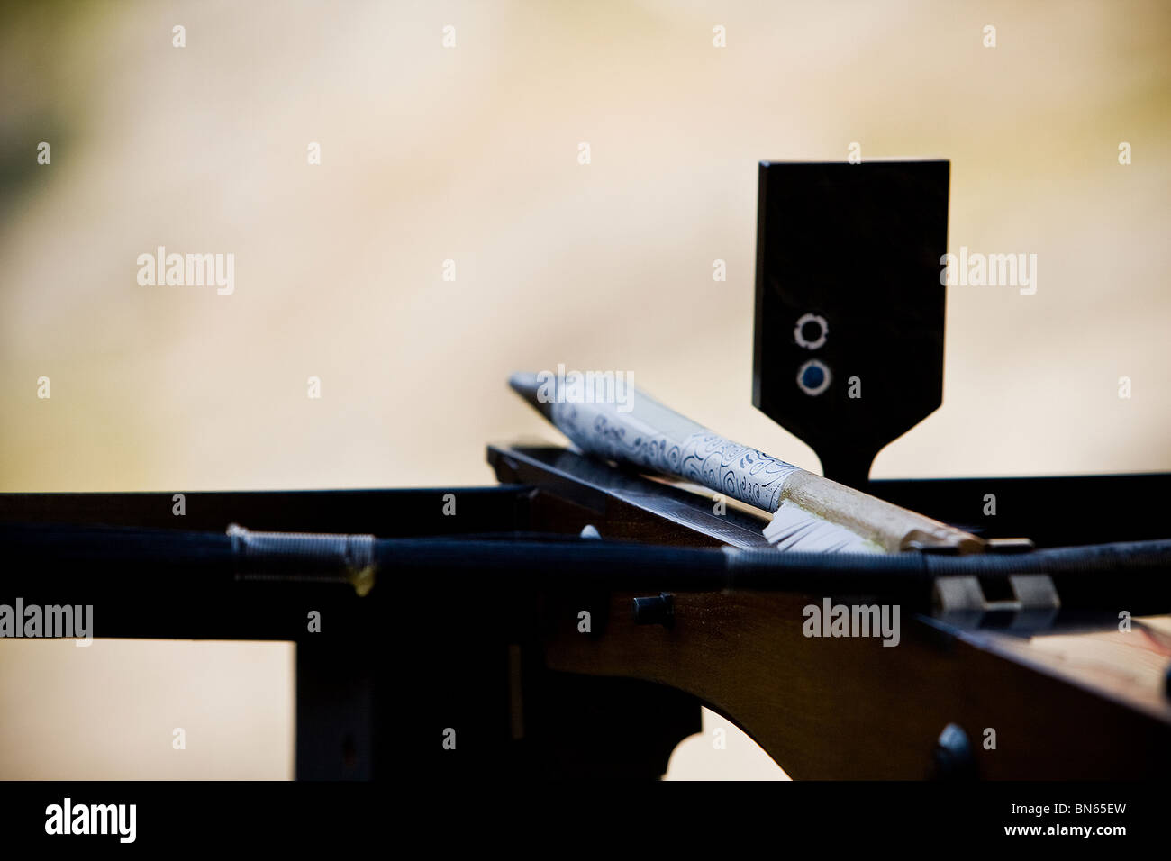 Arrow bolt cross bow hi-res stock photography and images - Alamy