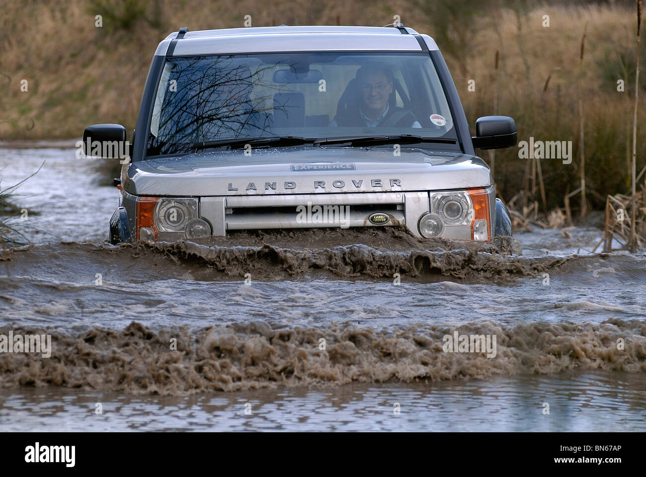 Driving a standard Land Rover Discovery at the LR Solihull testing ...