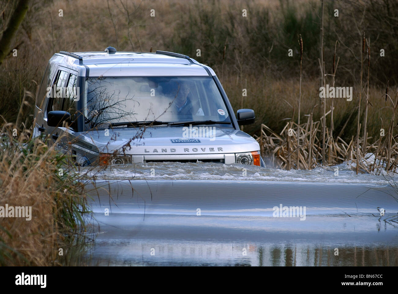 Driving a standard Land Rover Discovery at the LR Solihull testing ...