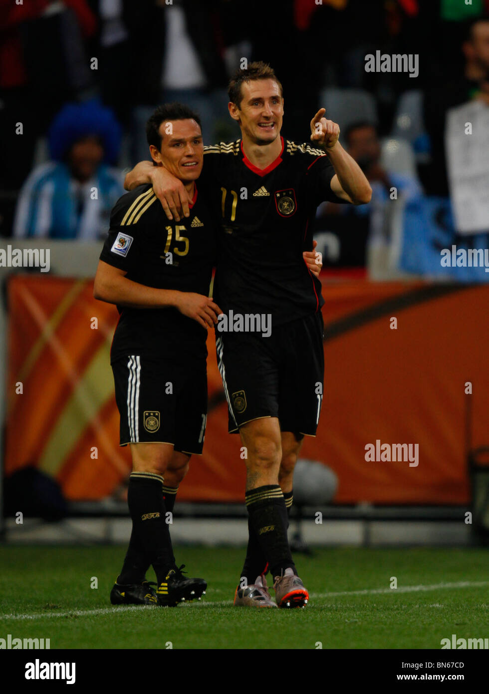 PIOTR TROCHOWSKI & MIROSLAV KL ARGENTINA V GERMANY GREEN POINT STADIUM ...
