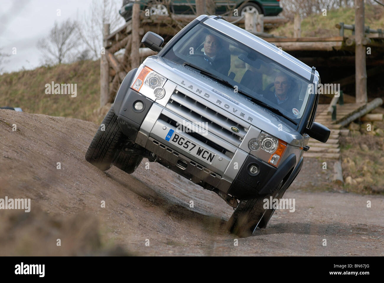 Driving standard land rover discovery hi-res stock photography and ...