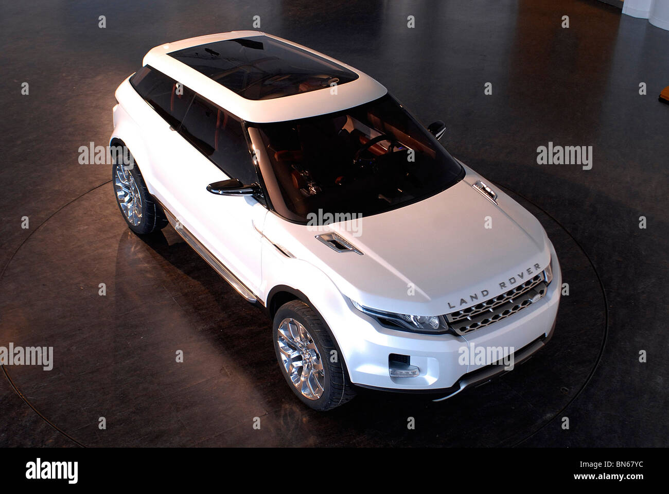 The Land Rover LRX concept car at Gaydon, 05-02-2008. Photos by John ...