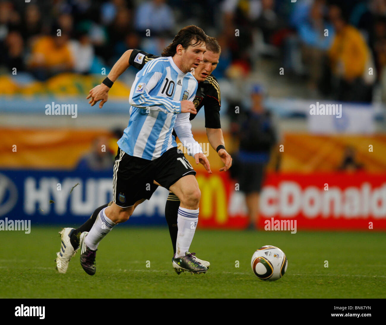 Lionel messi argentina germany green hi-res stock photography and ...