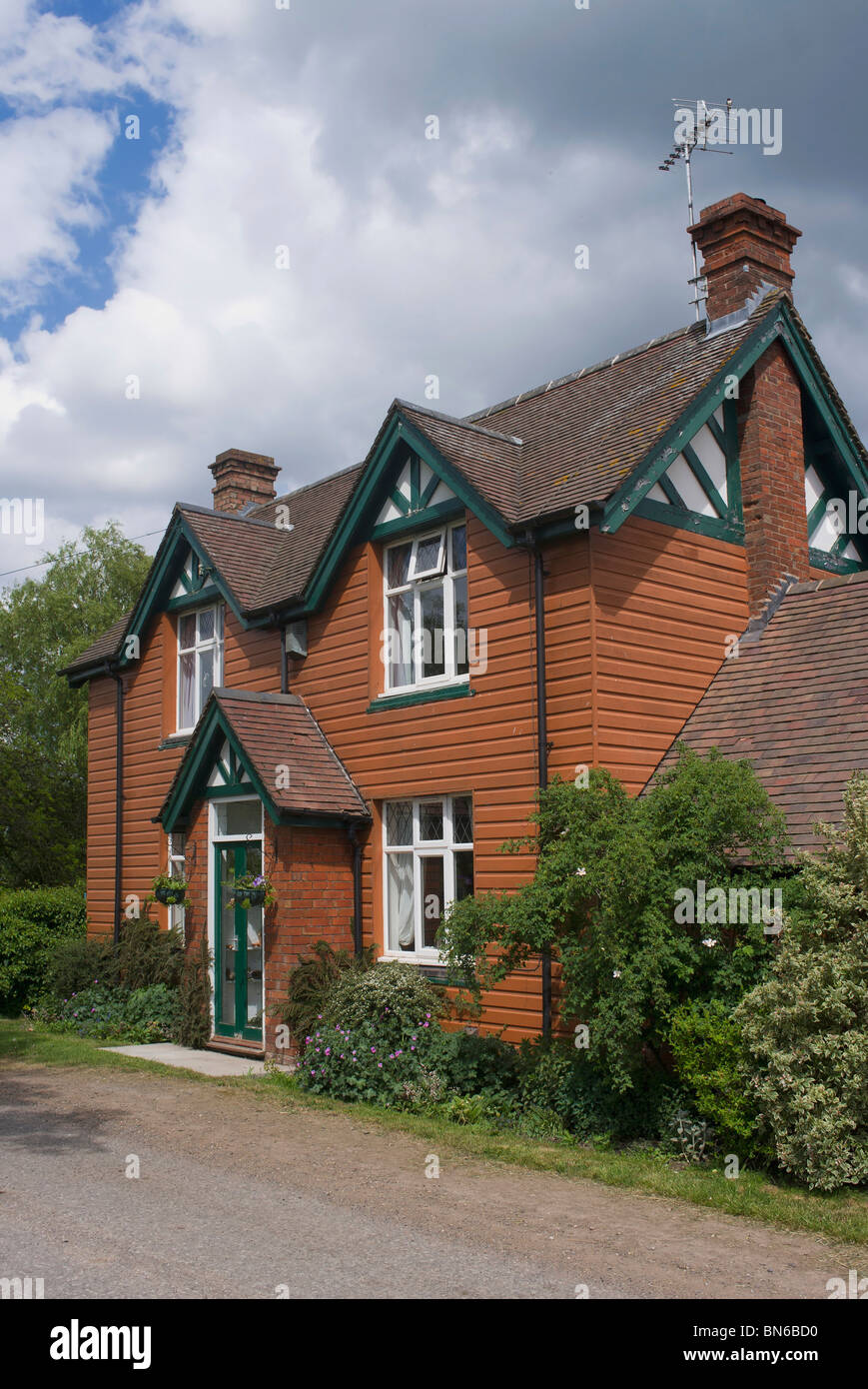 detached house exterior view Stock Photo - Alamy