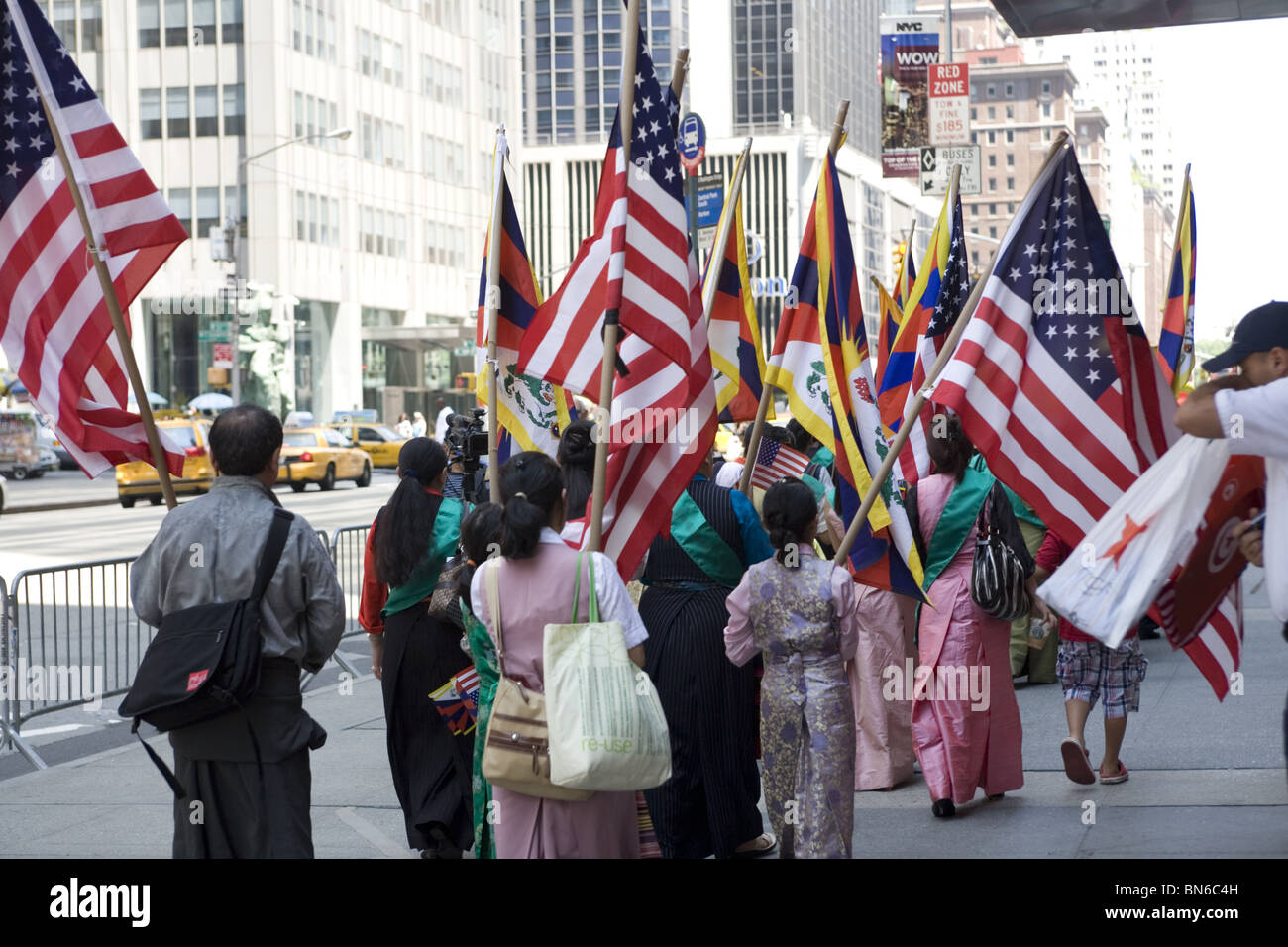 American immigrants flags hi-res stock photography and images - Alamy